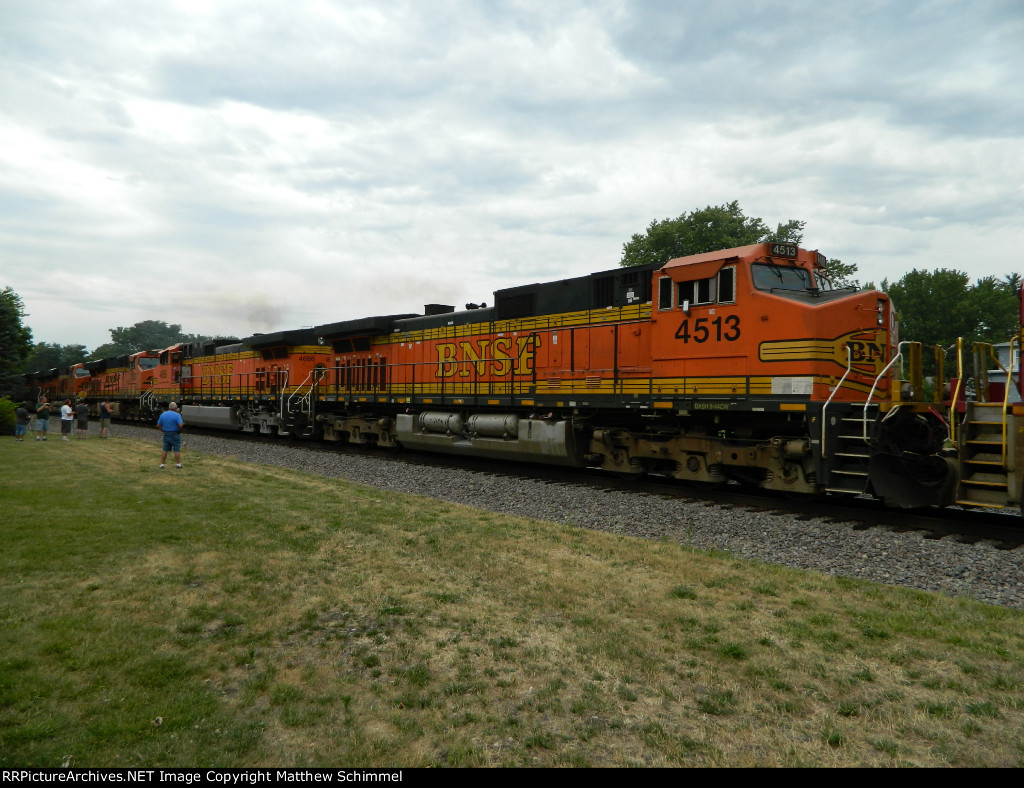 BNSF 4513